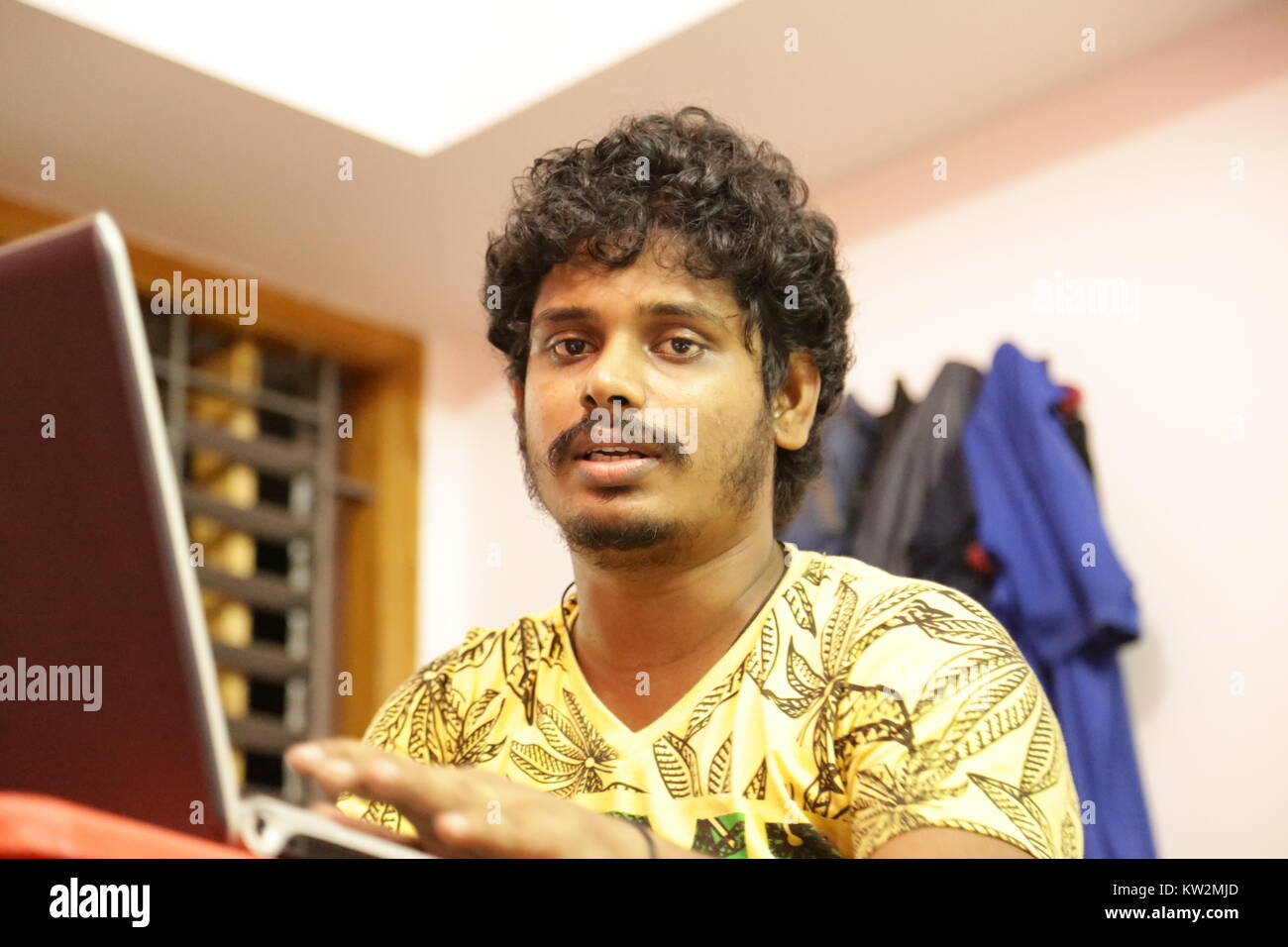 India computer cafe hi-res stock photography and images - Alamy