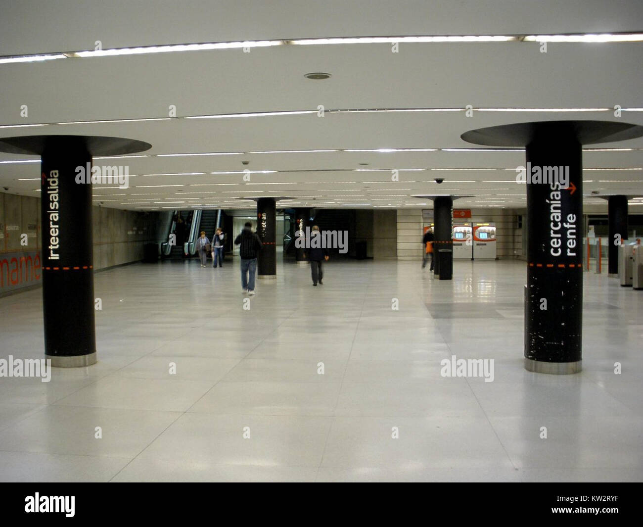 Mames metro hi-res stock photography and images - Alamy