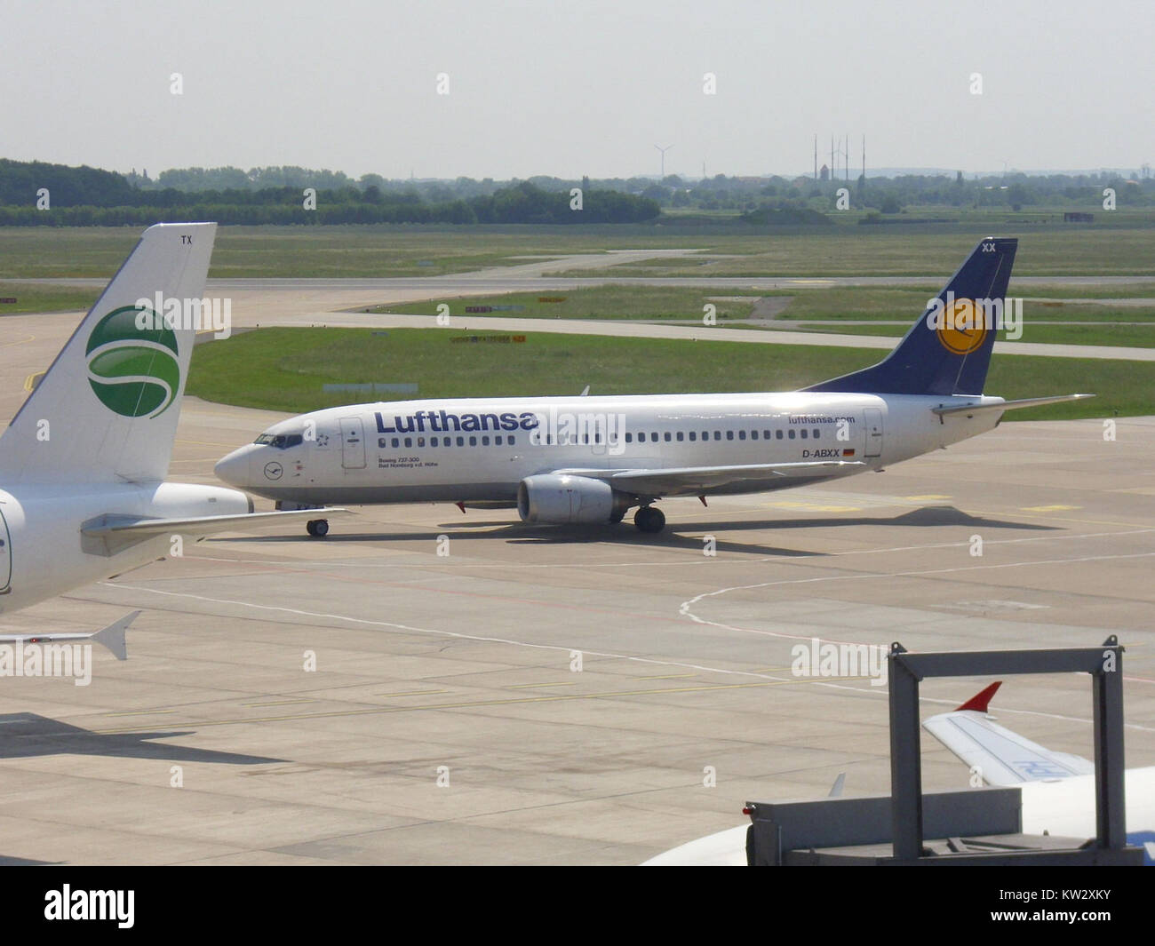 Lufthansa aircraft boeing 737 hi-res stock photography and images - Alamy