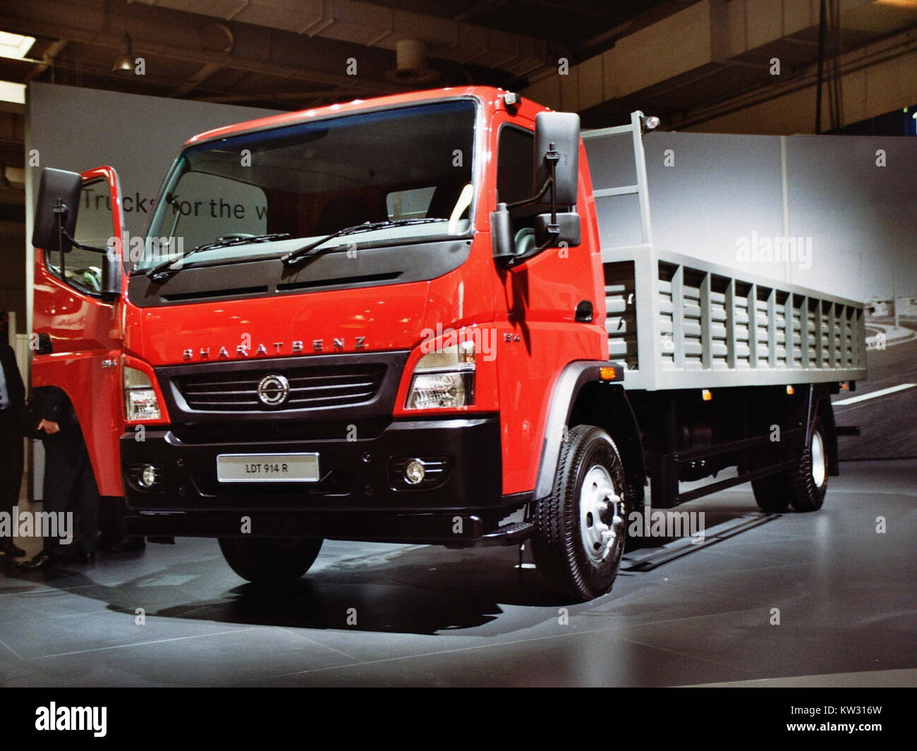 This image shows the front view of a BharatBenz Light Duty Truck 914 R ...