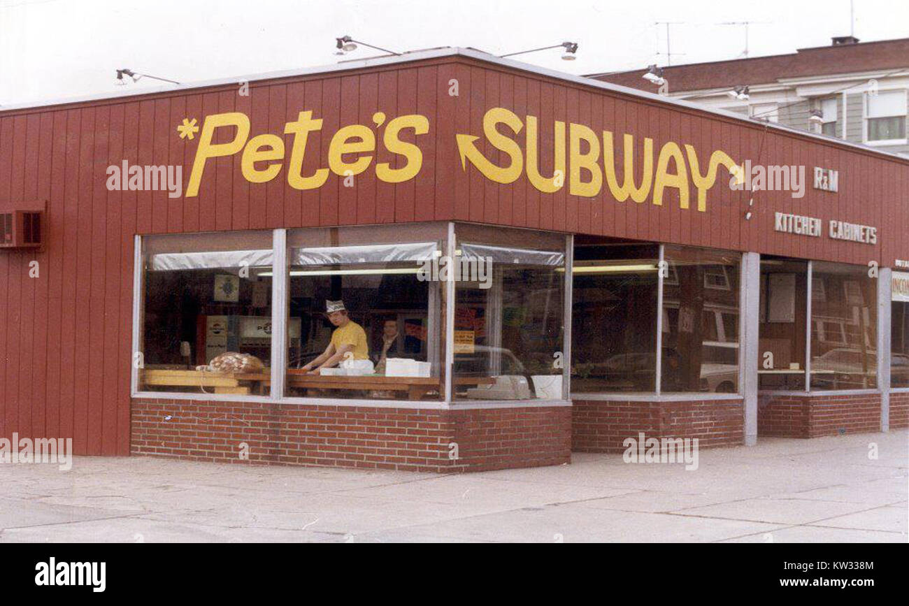 Fast food subway restaurant interior hi-res stock photography and ...