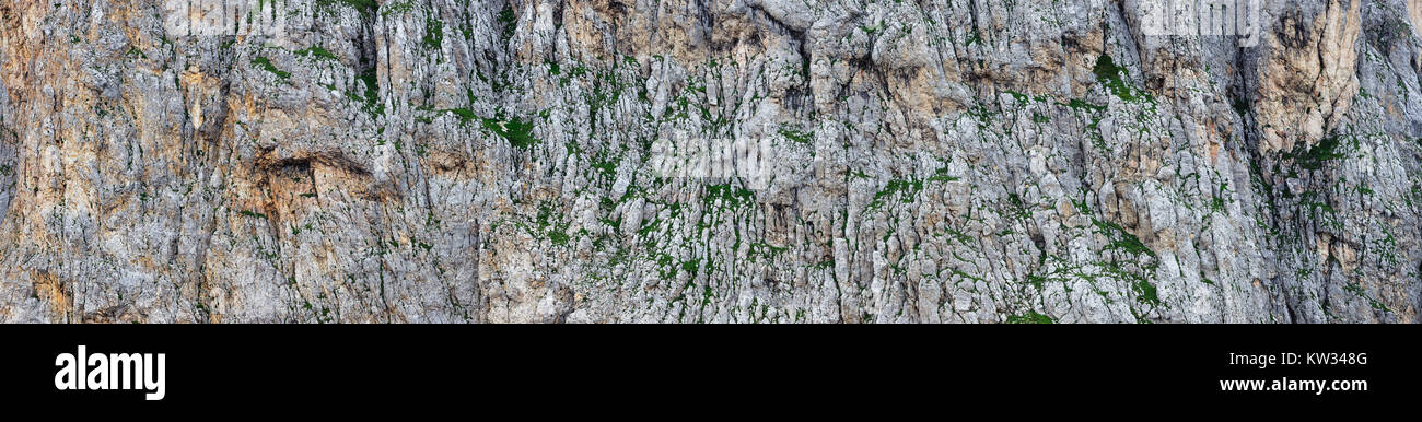 Panorama rocks, Vertical Rock Formation Stock Photo - Alamy
