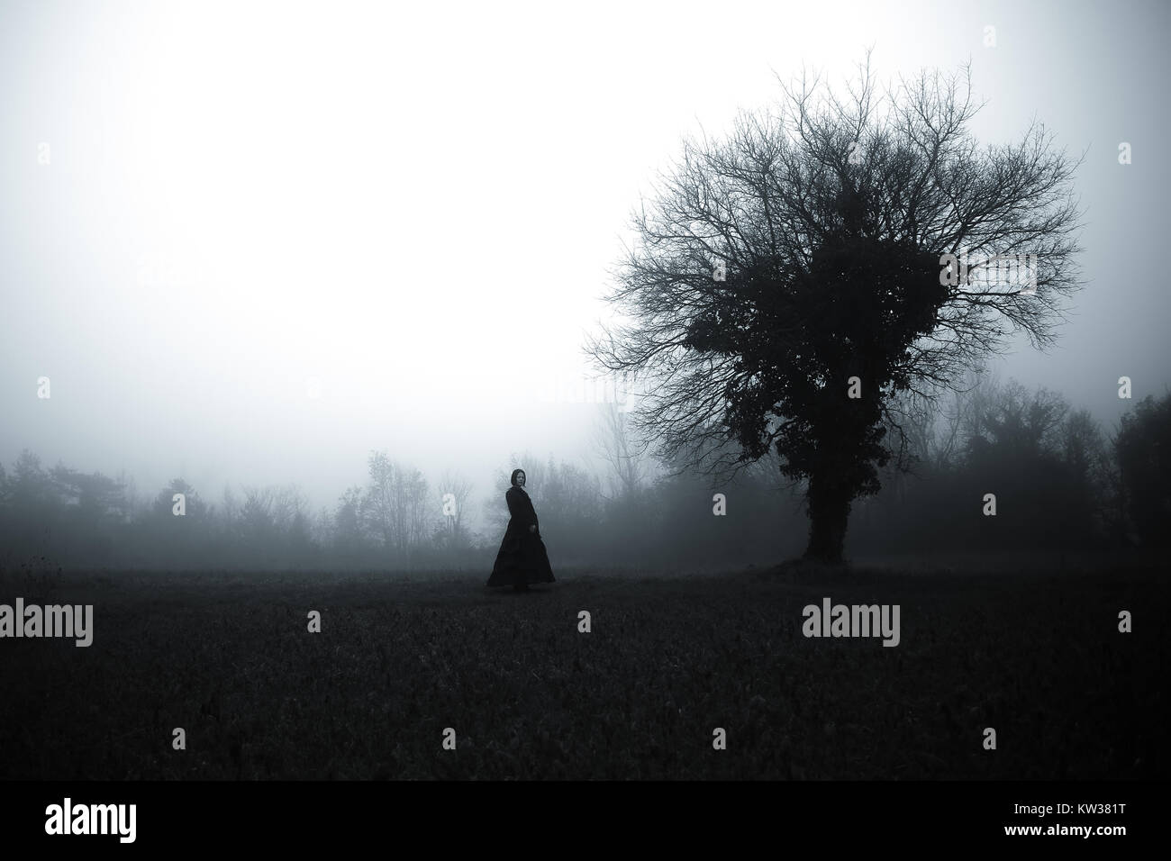 Scary woman hi-res stock photography and images - Alamy