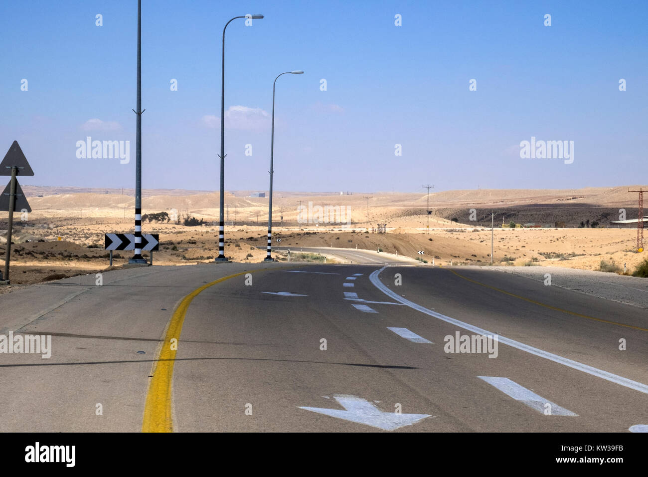 Israel road signs hi-res stock photography and images - Alamy