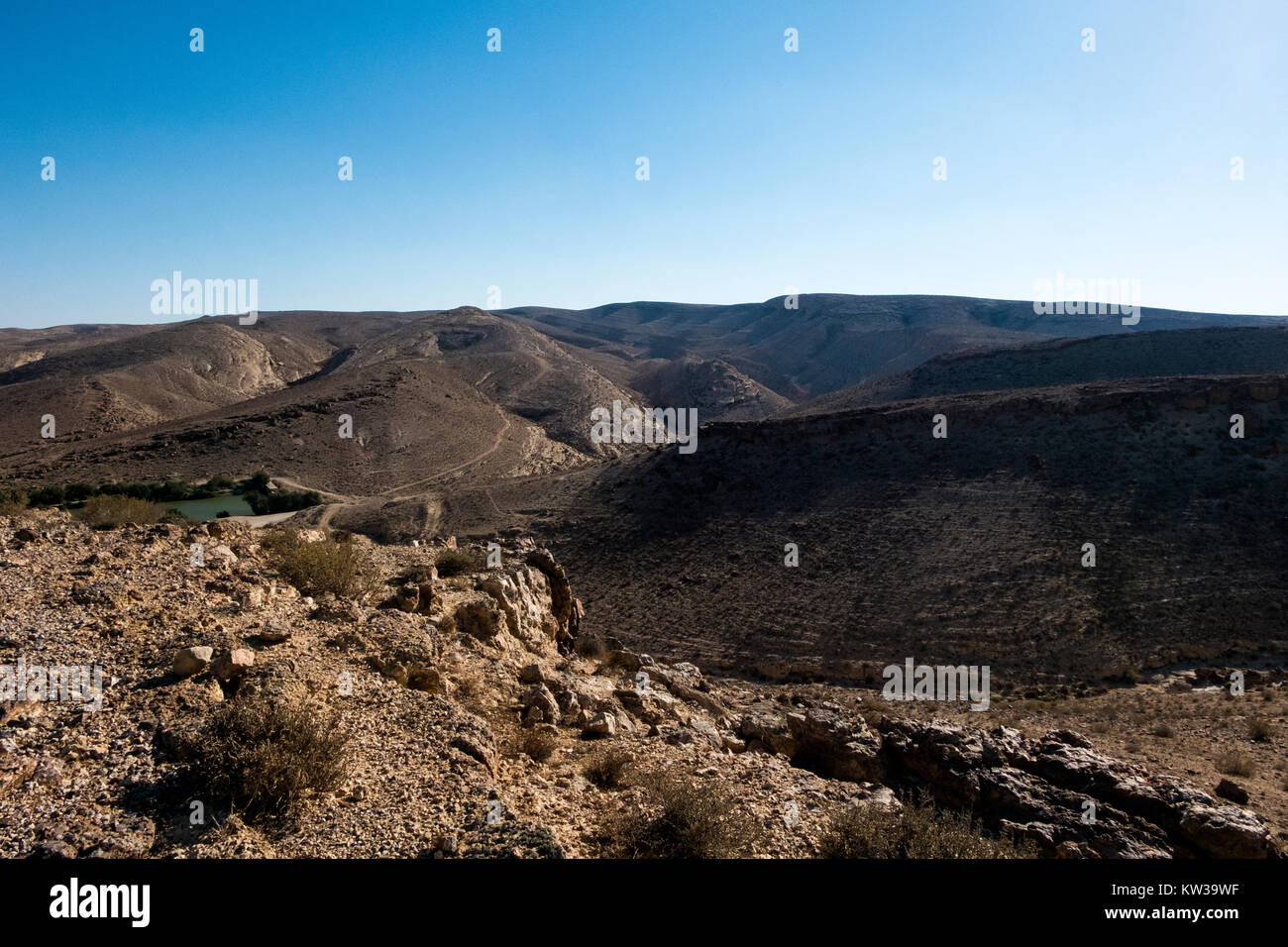 Yeruham crater hi-res stock photography and images - Alamy