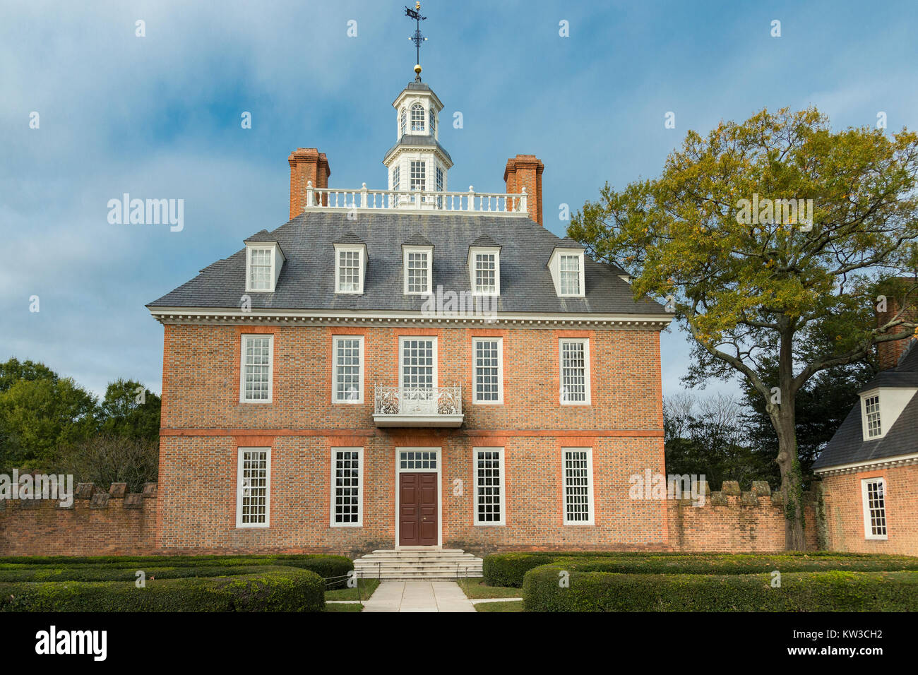 Front entrance to Governor's Palace in Colonial Williamsburg Stock ...
