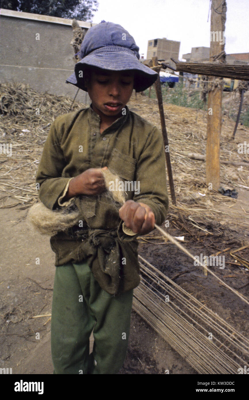 Child labour Egypt Stock Photo - Alamy