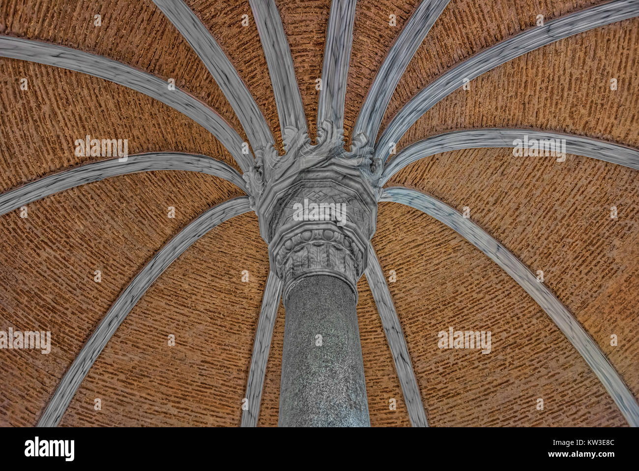 Medieval ceiling design hi-res stock photography and images - Alamy
