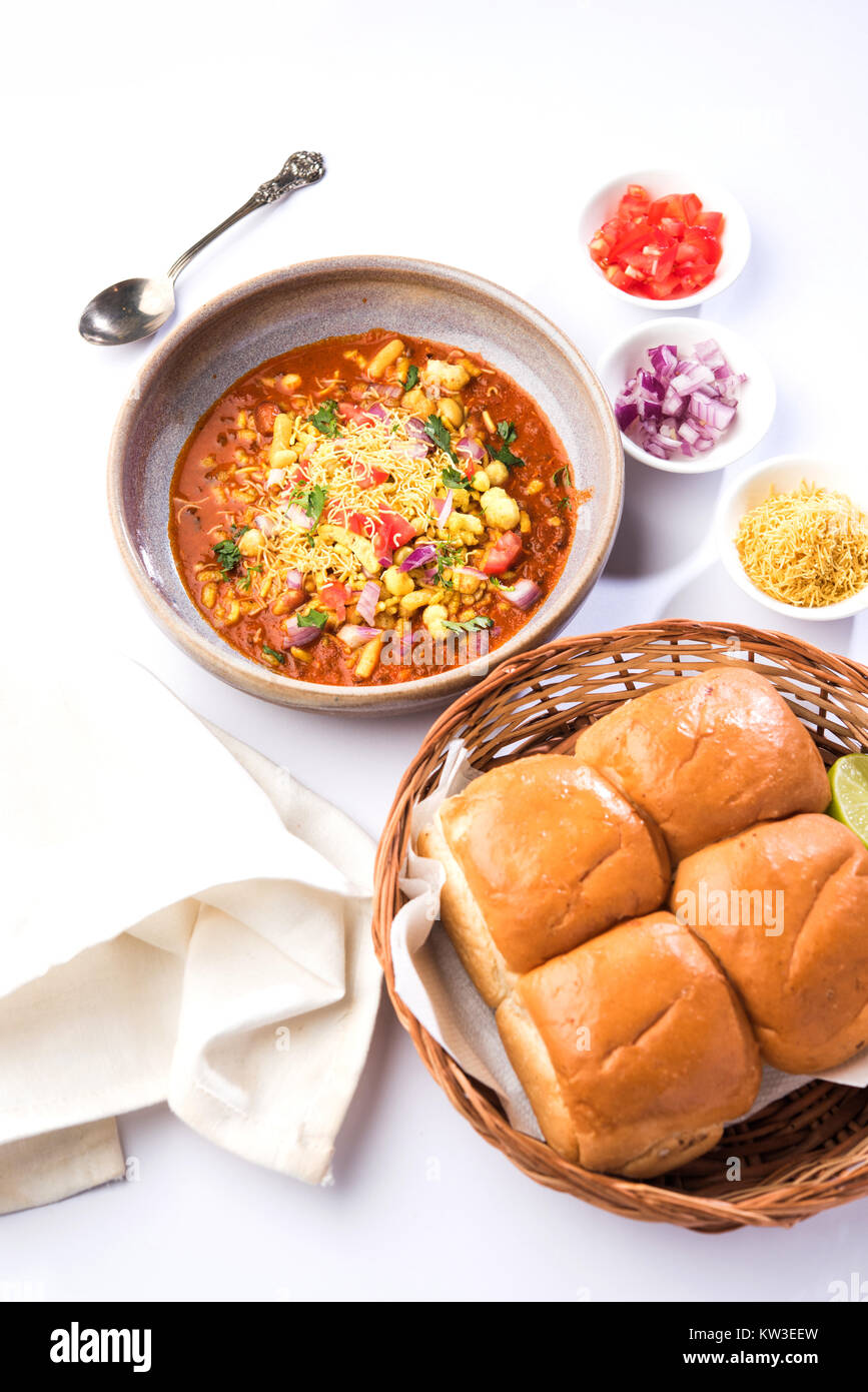 Misal Pav or misalpav, Misal Pav with Farsan. Traditional Indian spicy ...