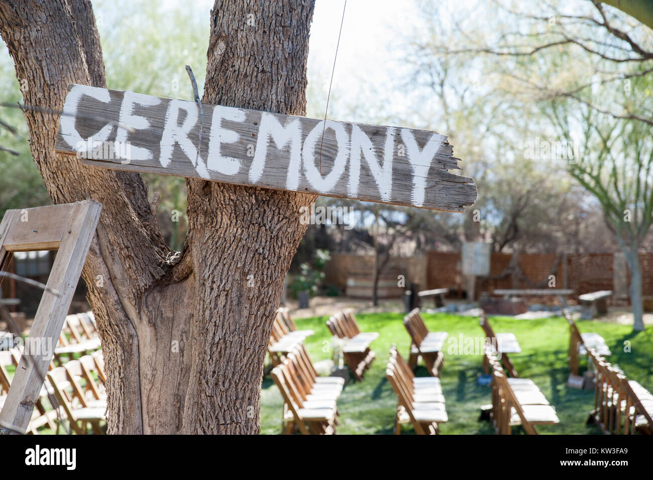 A sign indicating "Ceremony" at a wedding venue Stock Photo - Alamy