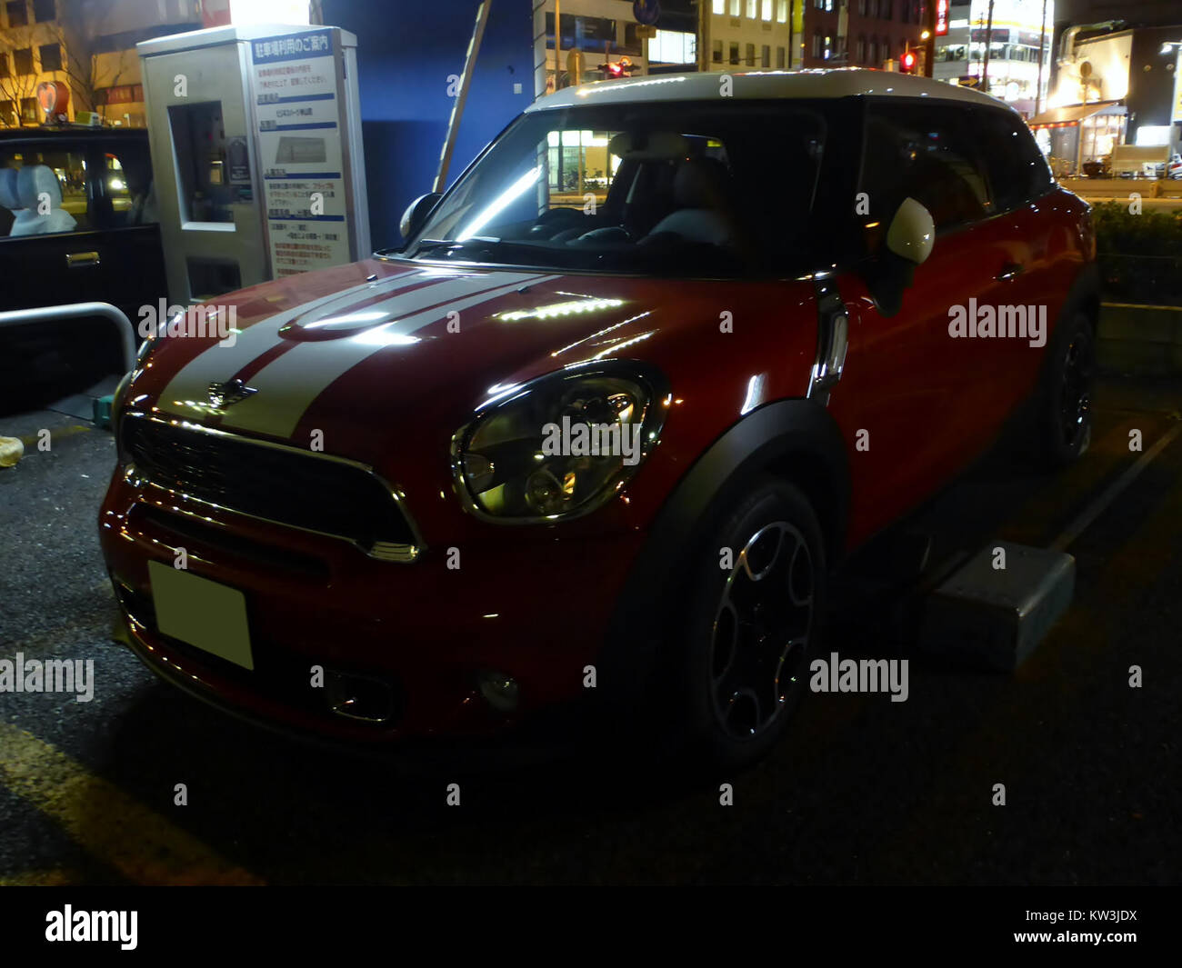 Mini cooper paceman hi-res stock photography and images - Alamy