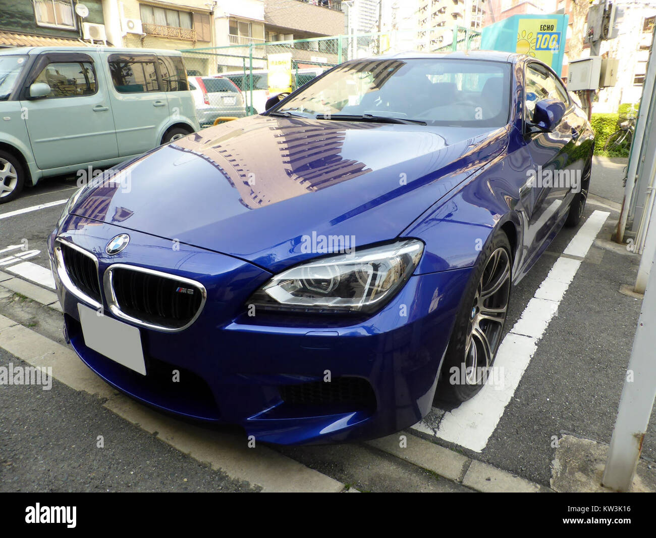 Vehicles aerodynamic features hi-res stock photography and images - Alamy