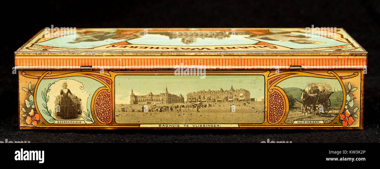 A circa 1910 cigar packaging box for 50 cigars, featuring vintage ...