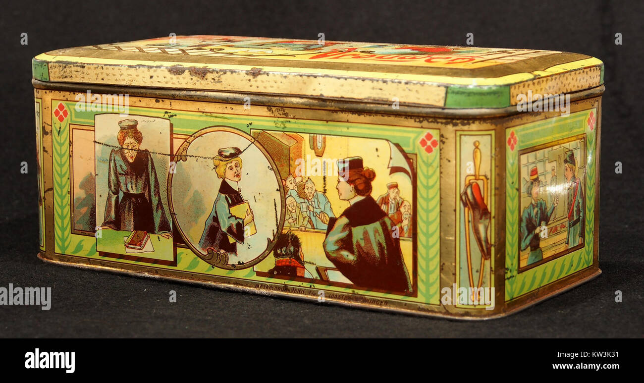 A vintage image of cigar packaging, specifically a blikverpakking (tin ...