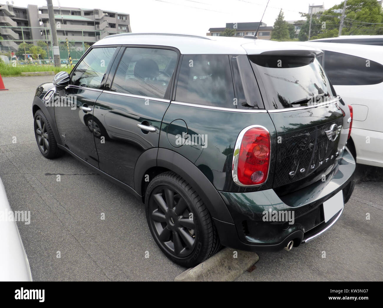 The BMW MINI Cooper S Crossover (R60) is a compact crossover SUV known ...