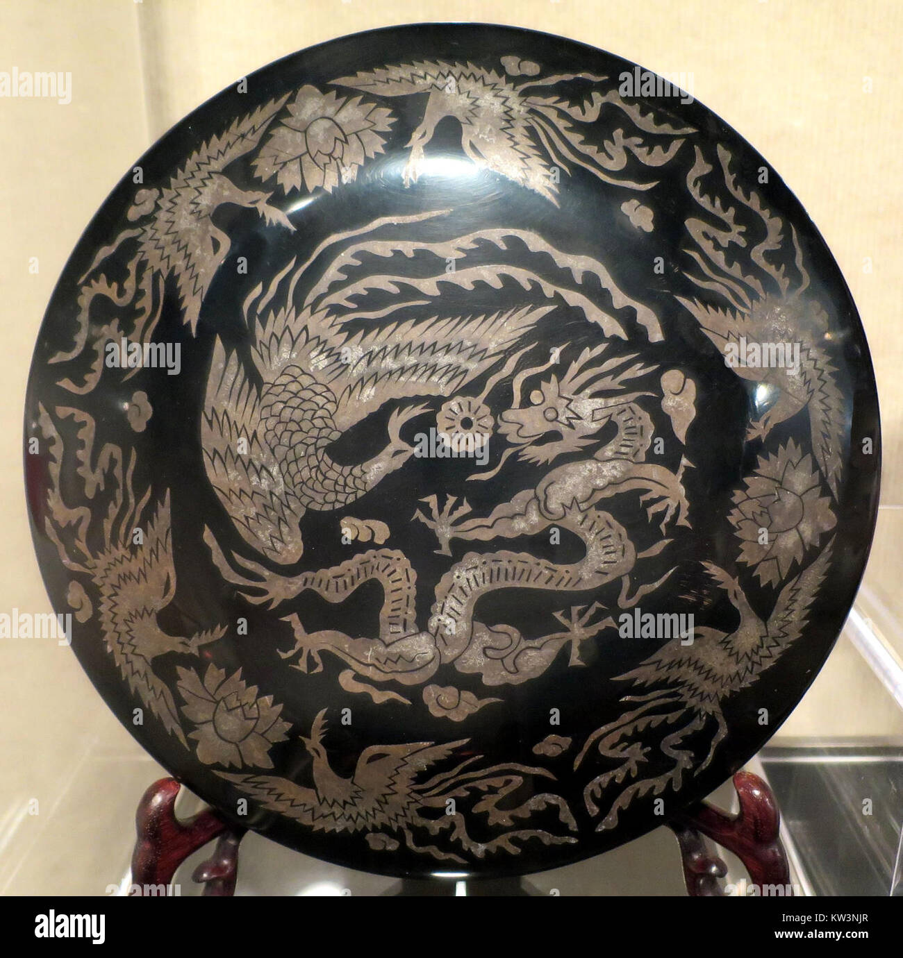 Lacquer box china hi-res stock photography and images - Alamy