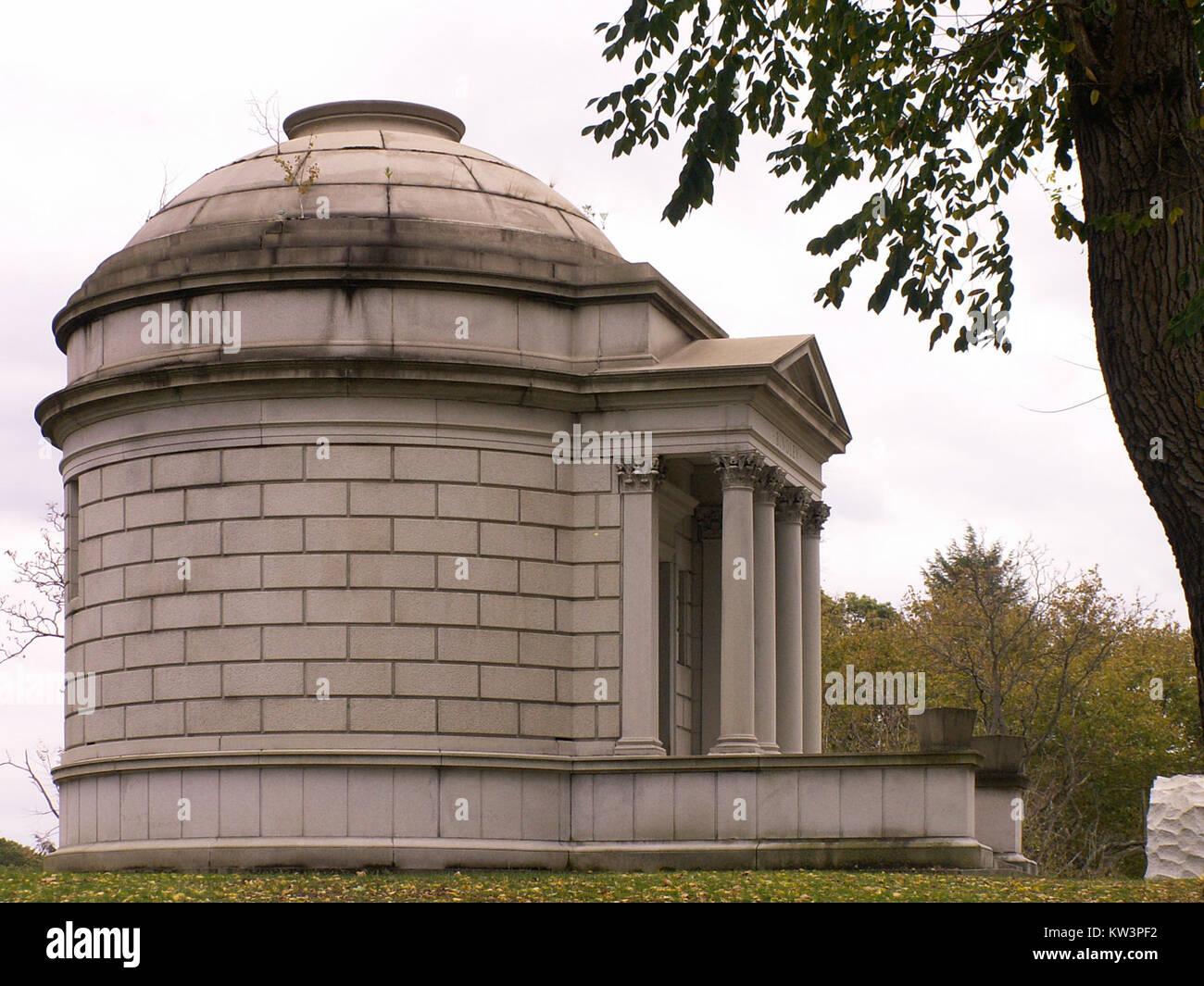 The Bindley Mausoleum, located in Allegheny Cemetery, Pittsburgh, is a ...