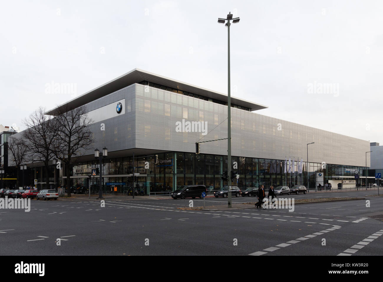 Autohaus auto hi-res stock photography and images - Alamy