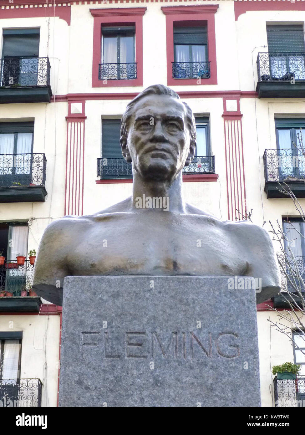 Bilbao Monumento a Fleming Stock Photo - Alamy