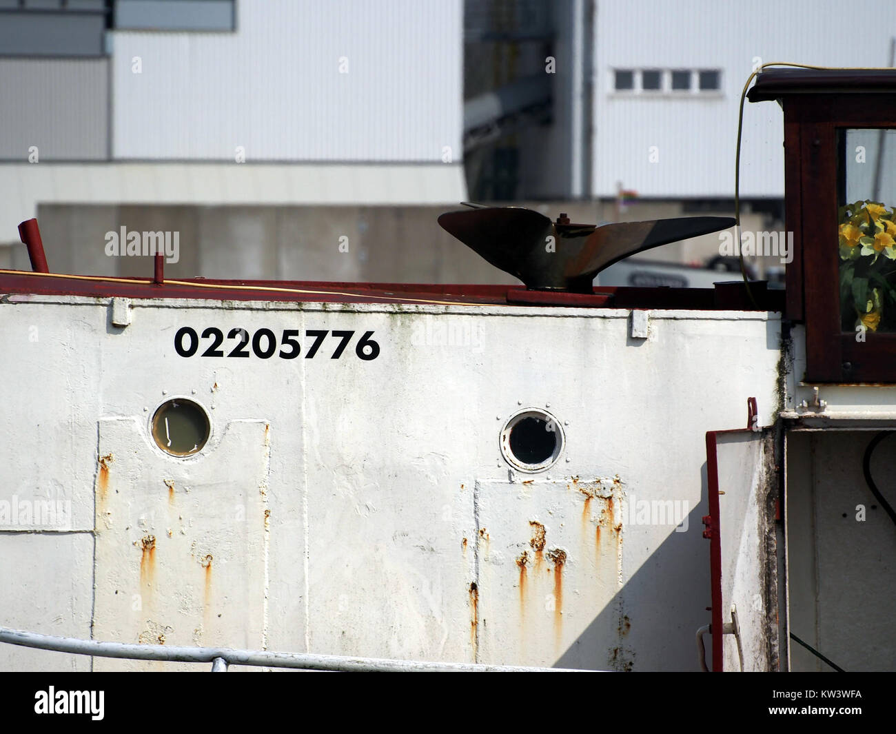 Boot 6 is a vessel identified by ENI number 02205776, located at the ...