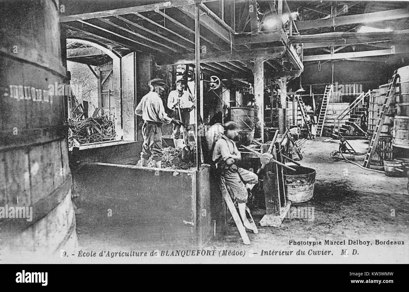 Agr cover hi-res stock photography and images - Alamy