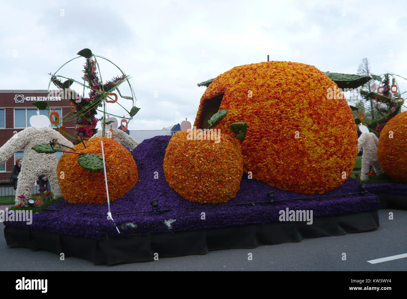 Grand floral parade hi-res stock photography and images - Alamy