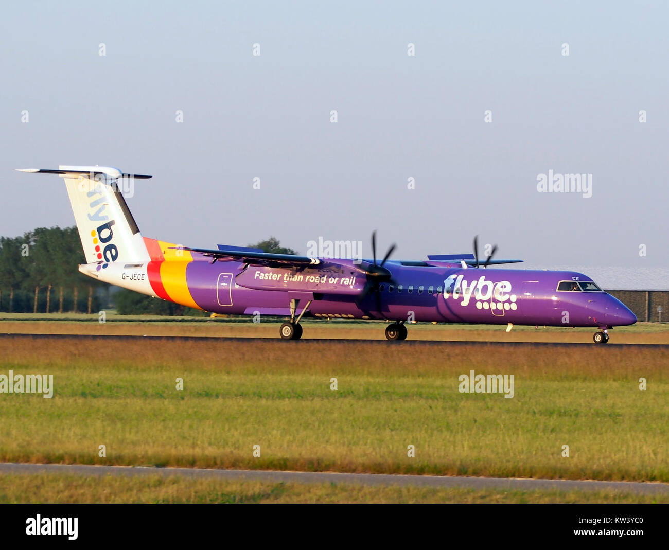 Landing at schiphol ams eham hi-res stock photography and images - Alamy