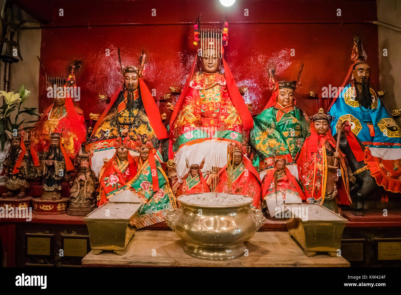 hong kong man mo temple Stock Photo - Alamy