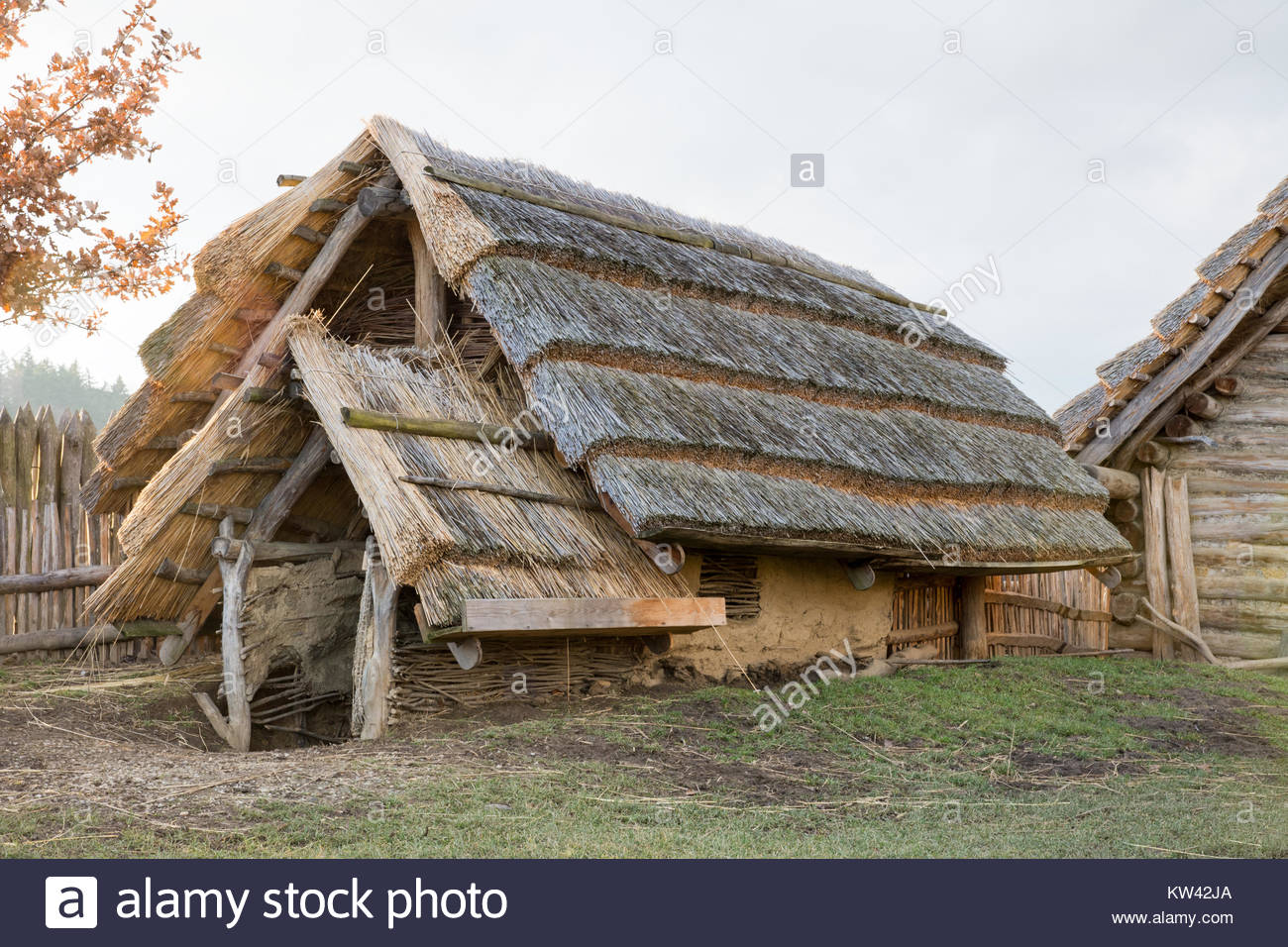 Grass Thatched Hut Stock Photos & Grass Thatched Hut Stock Images - Alamy