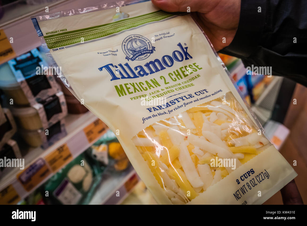 Tillamook cheese hi-res stock photography and images - Alamy