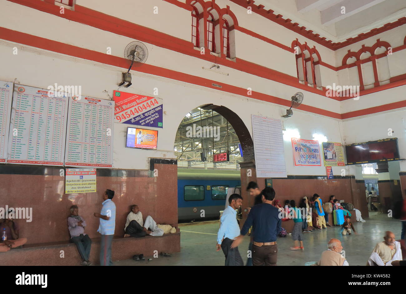 Agra fort train hi-res stock photography and images - Alamy
