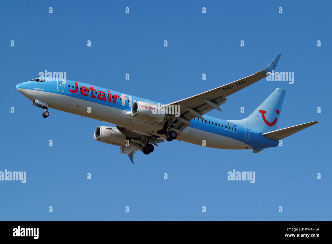 The Boeing 737, operated by JetairFly, is a widely used commercial ...