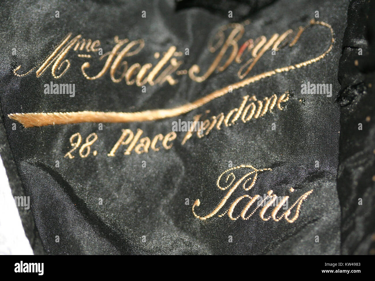 The Bonnet MET Inst.1978.9.5 label refers to a specific object within ...