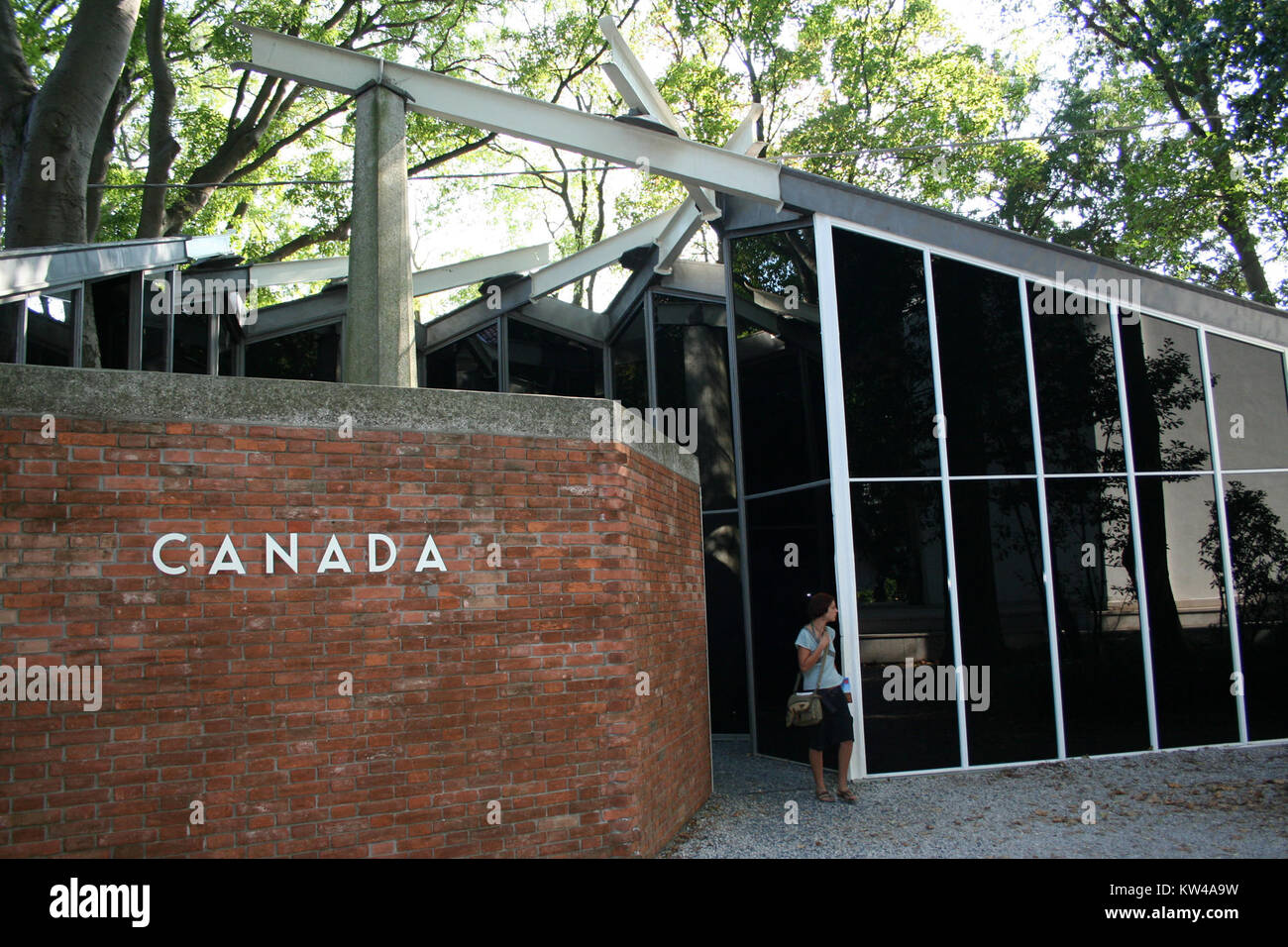 Canada pavilion venice hi-res stock photography and images - Alamy