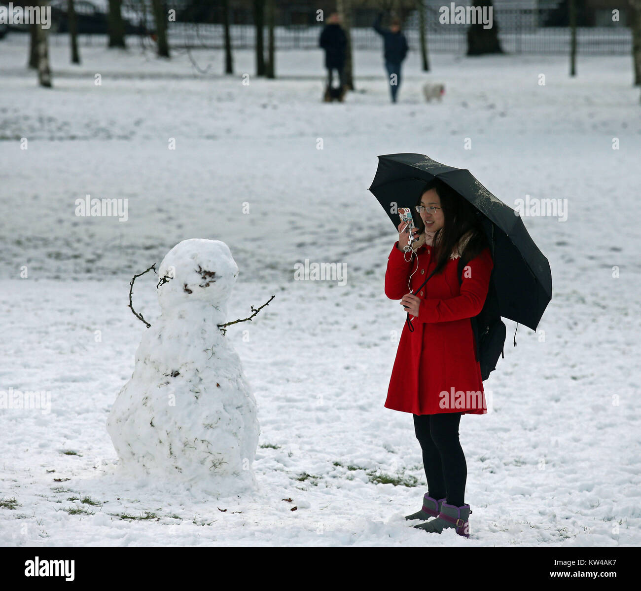 Snowman scottish highlands hi-res stock photography and images - Alamy