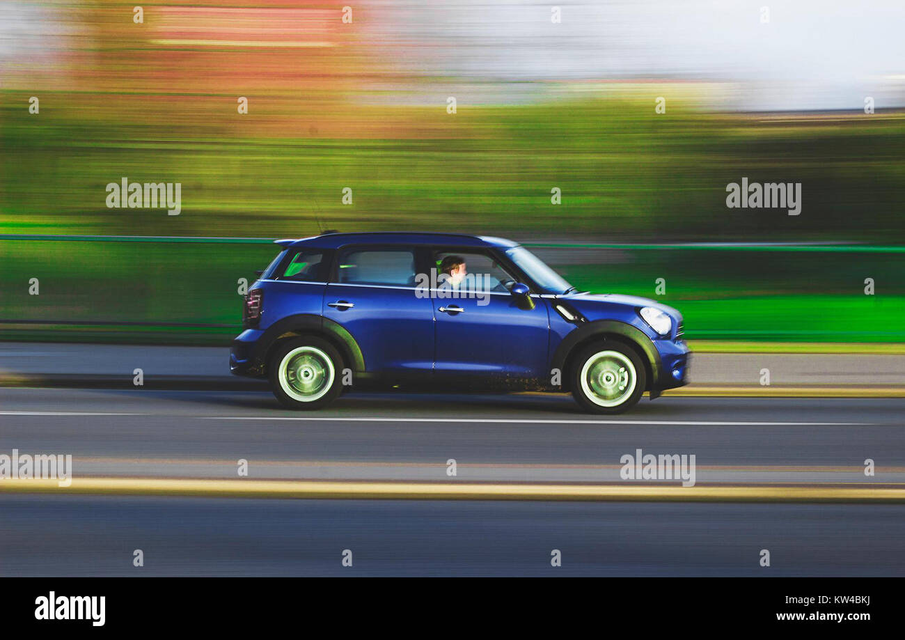 Blue mini cooper hi-res stock photography and images - Alamy