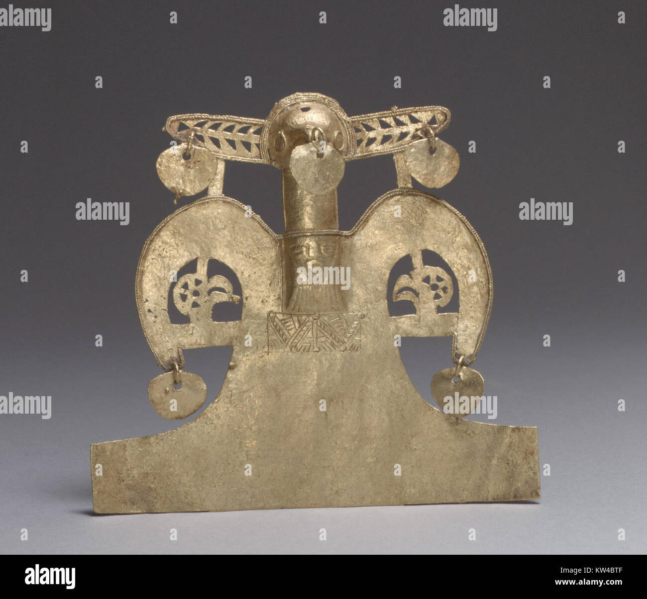 This bird pendant, housed in The Metropolitan Museum of Art, is an ...