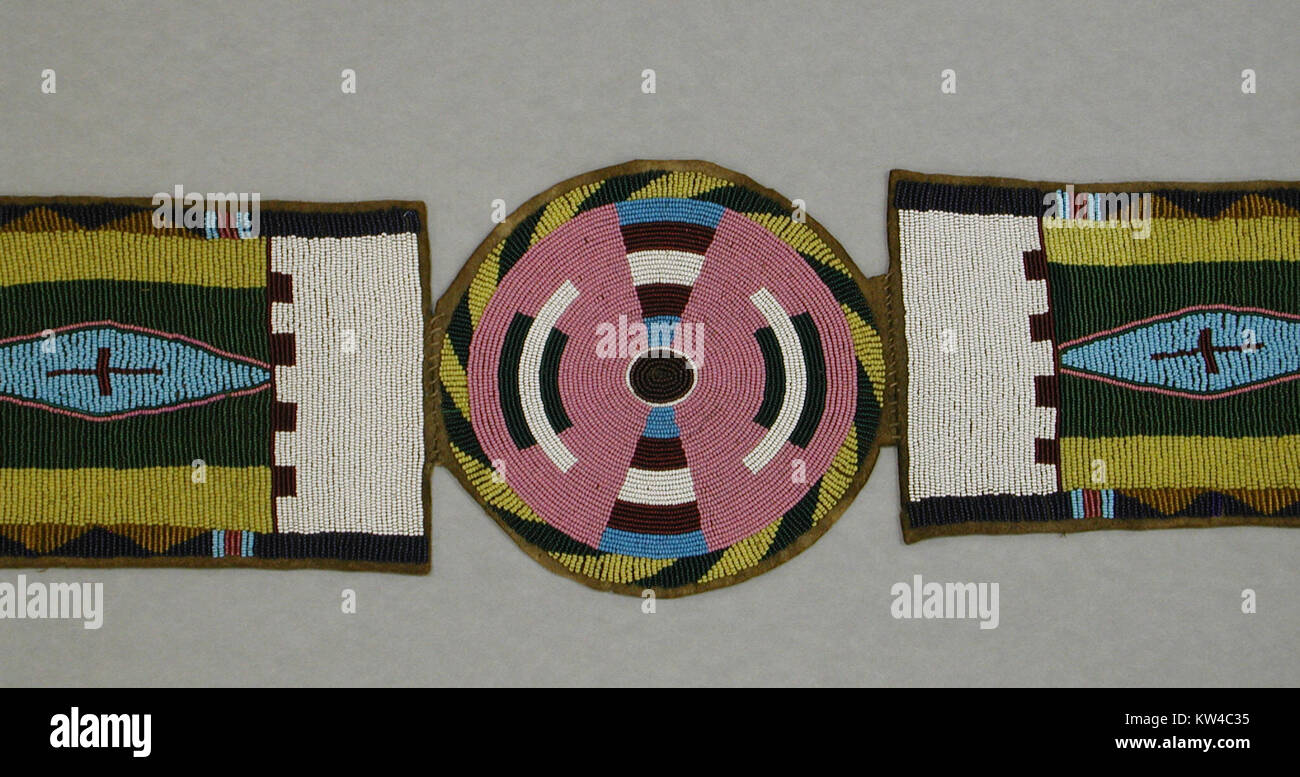 A textile fragment from the Metropolitan Museum of Art's collection ...