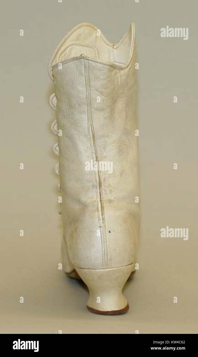 This pair of boots, housed at the Metropolitan Museum of Art, is a fine ...