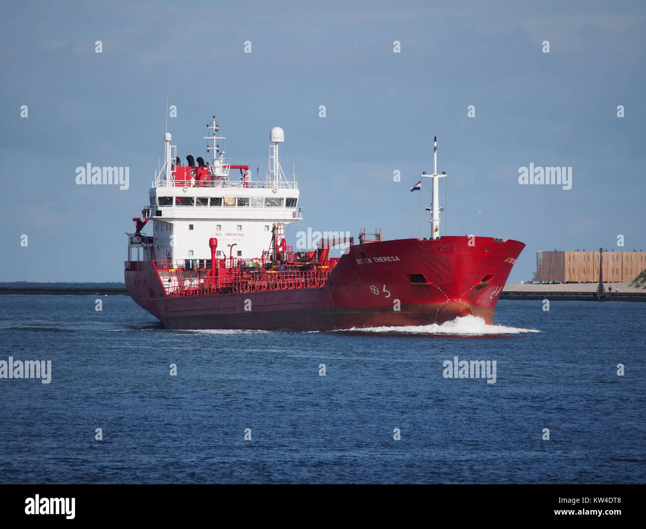 The Bitten Theresa, a 1998 vessel, with IMO number 9165451, is pictured navigating the Nieuwe ...