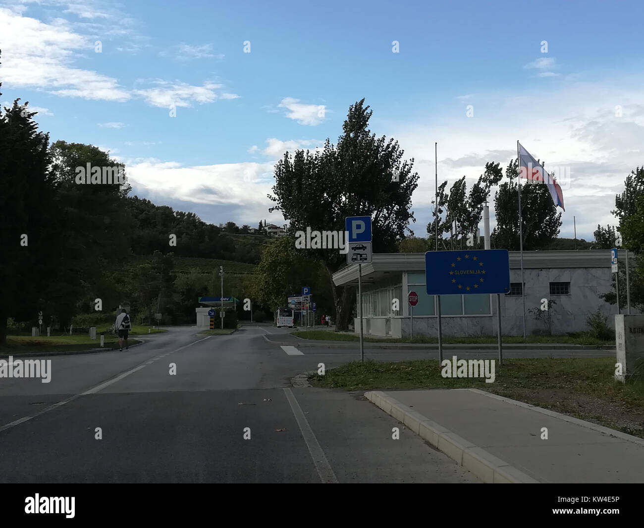 Border between two countries hi-res stock photography and images - Alamy