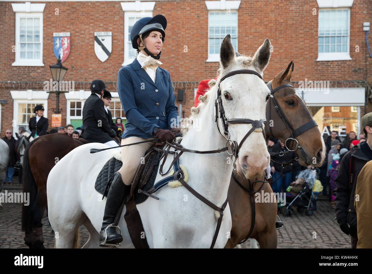 Horseback hunt hi-res stock photography and images - Alamy