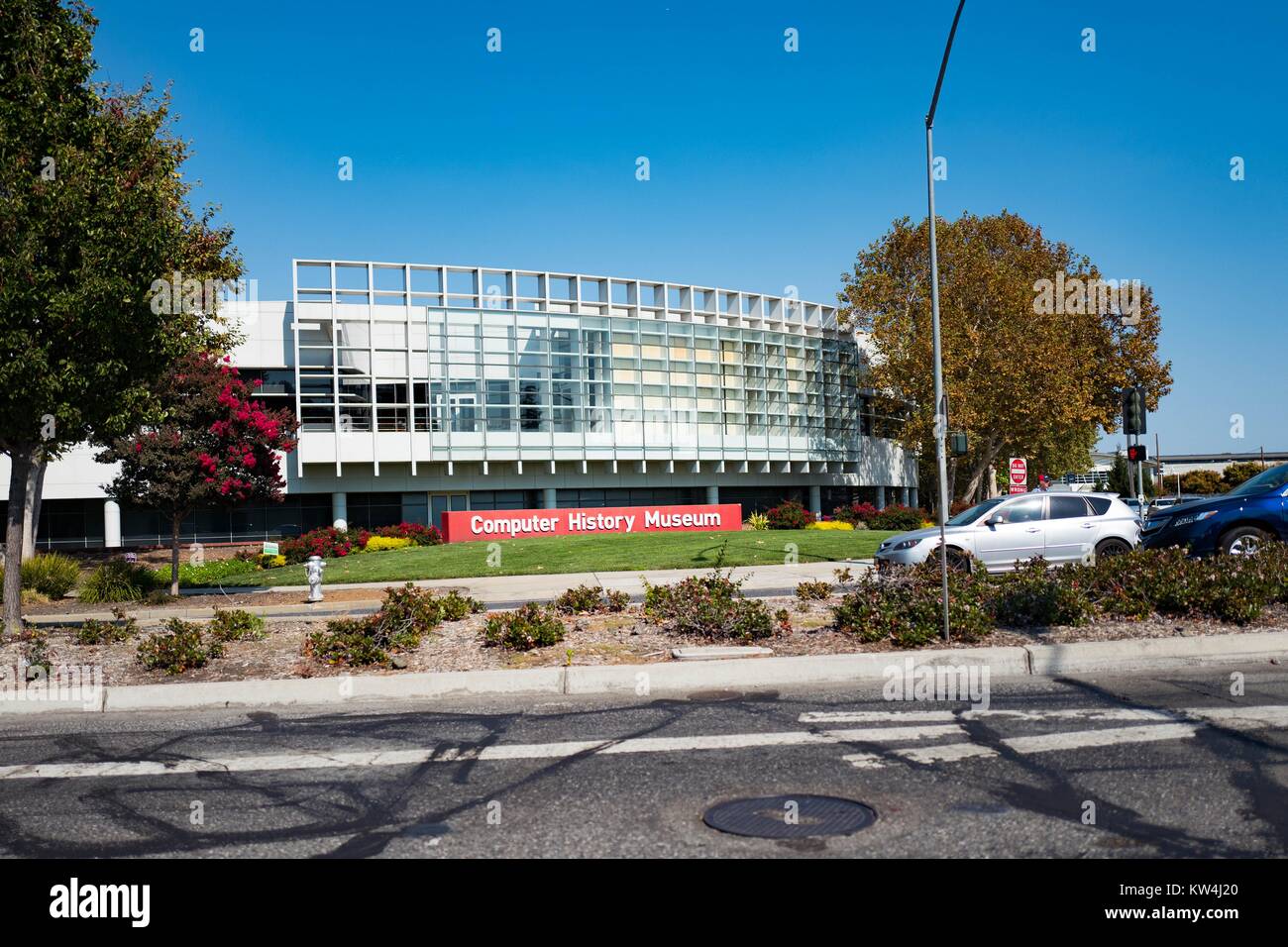 Computer History Museum viewed from Shorline drive in the Silicon ...