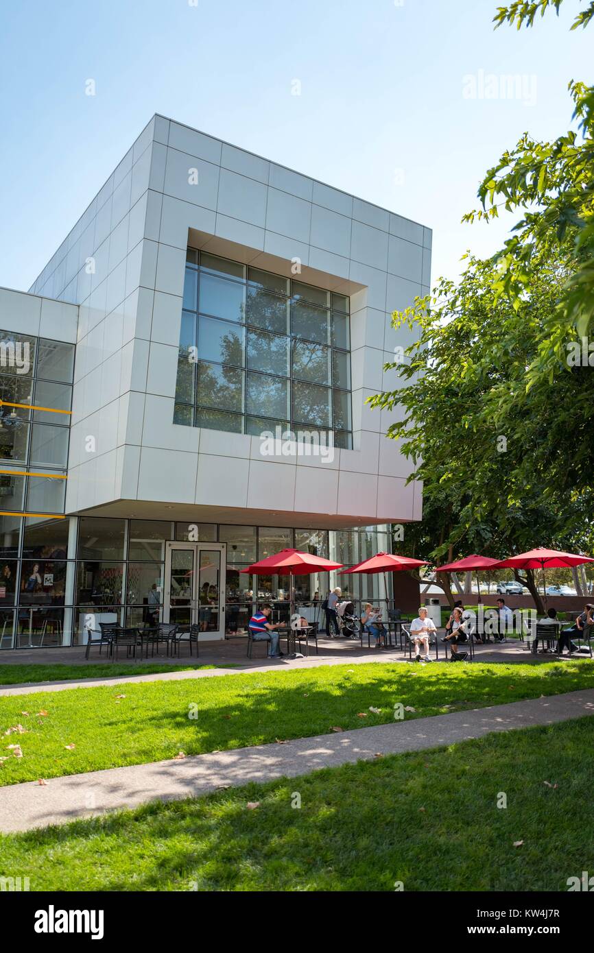Main building at the Computer History Museum in the Silicon Valley town ...