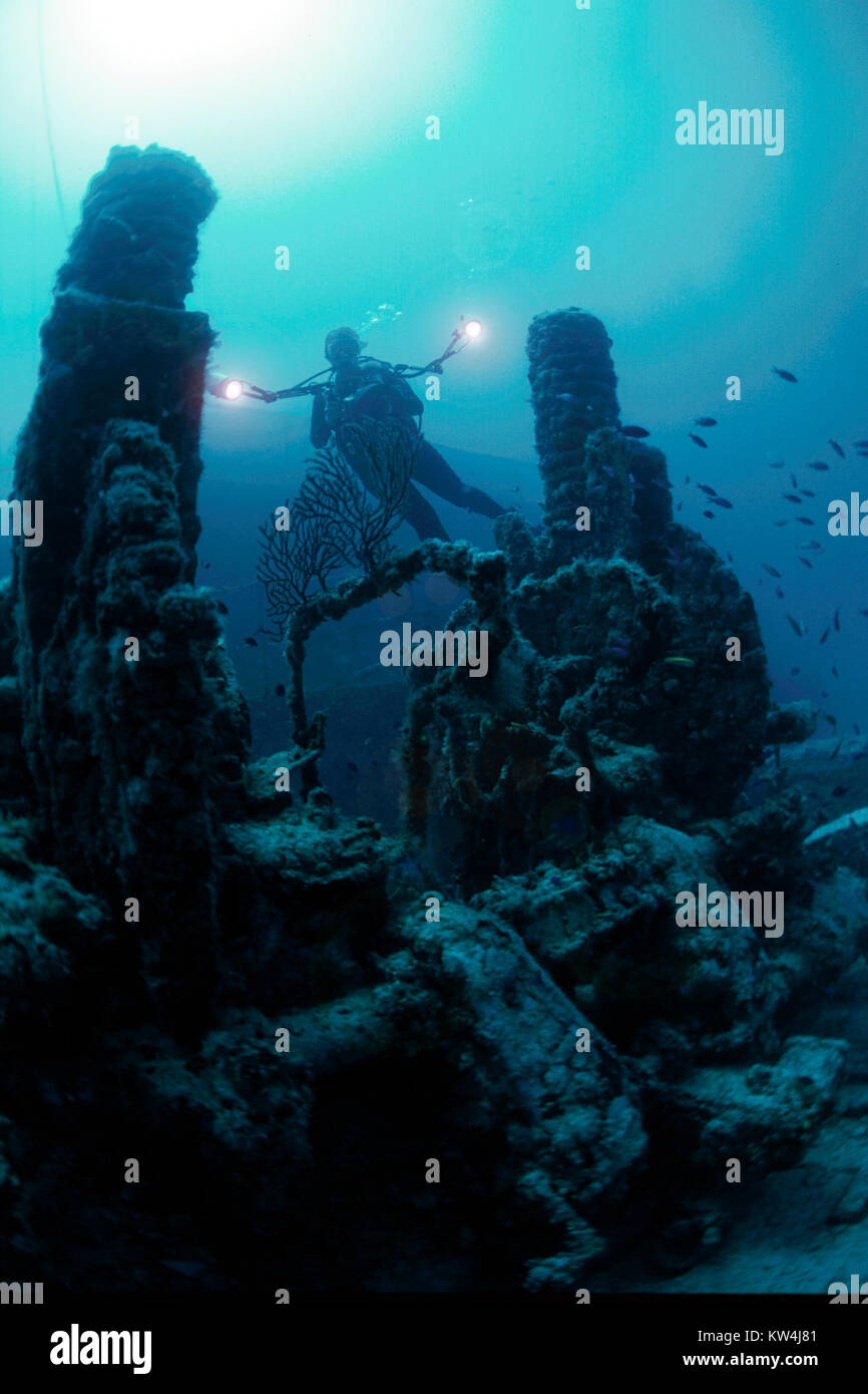 Spiegel Grove shipwreck off Key Largo, Florida Stock Photo - Alamy