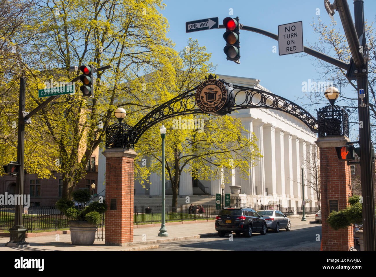 New york gate college hi-res stock photography and images - Alamy