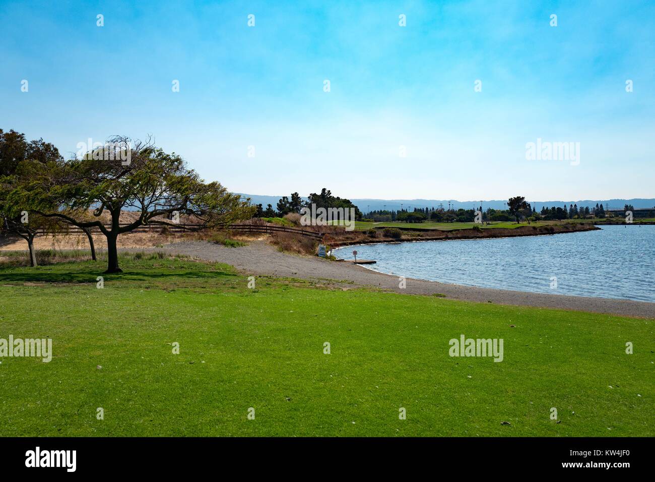 Shoreline lake at Shoreline Park, a popular recreation area in the ...