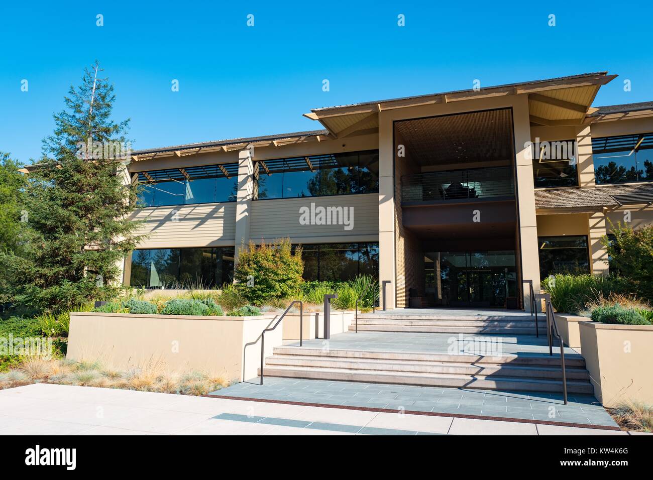 Sequoia capital hi-res stock photography and images - Alamy