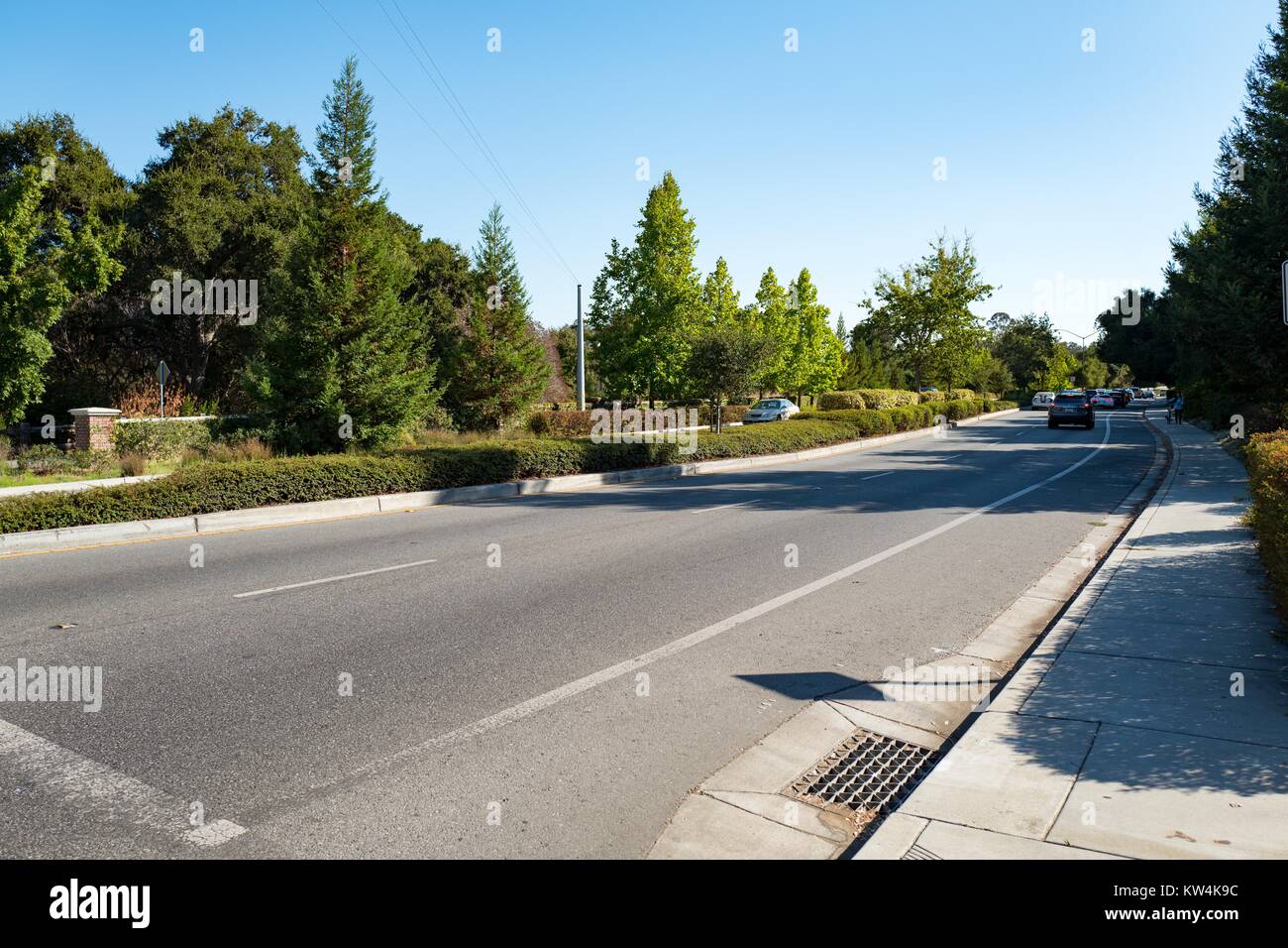Hill road hi-res stock photography and images - Alamy