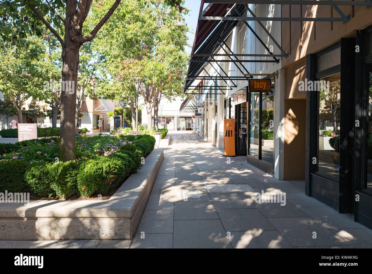 Stanford Shopping Center, a popular luxury shopping mall in the Silicon ...